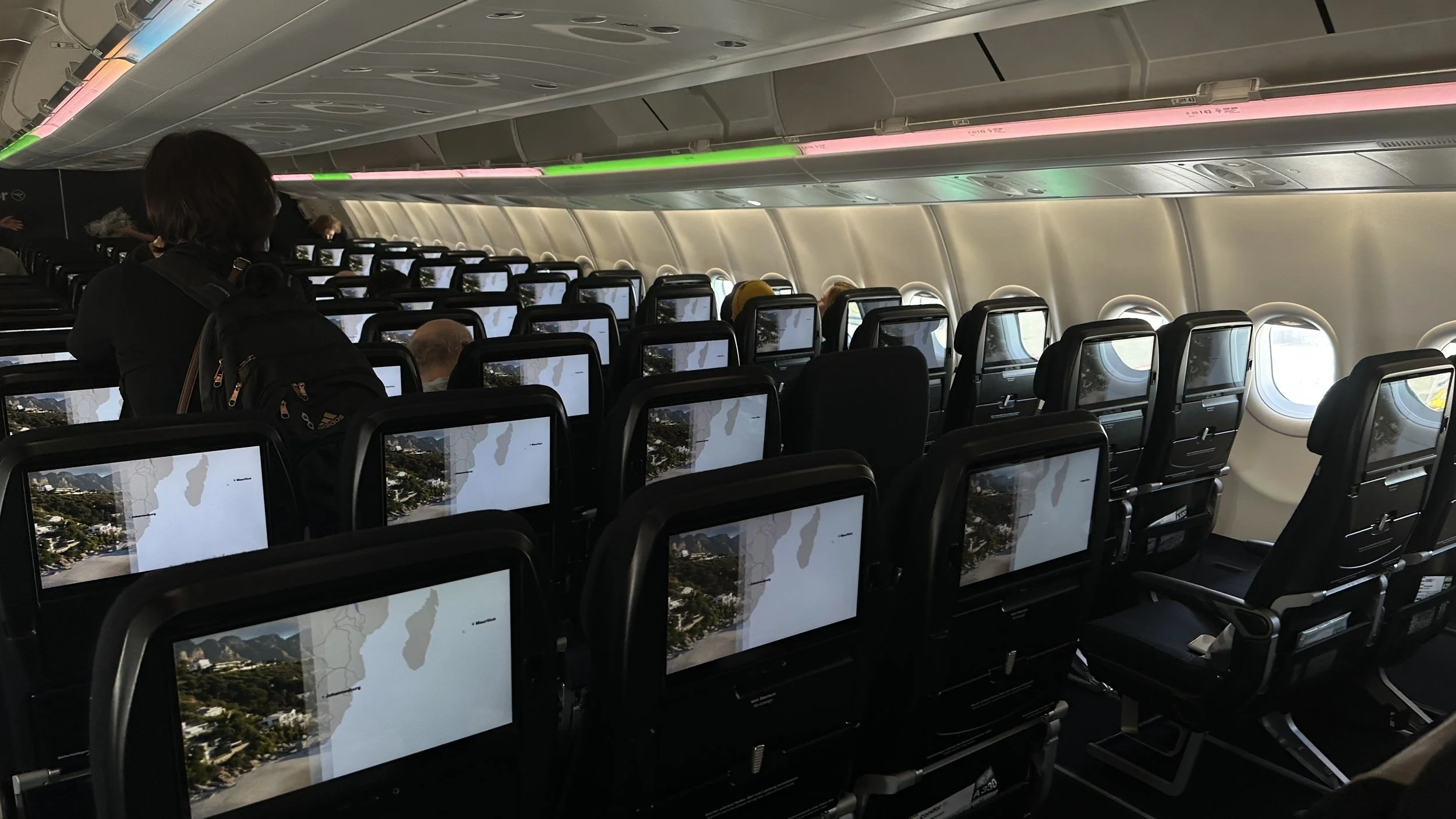 Condor Economy Class Review: DE2016 Frankfurt Airport (FRA) to New York ...