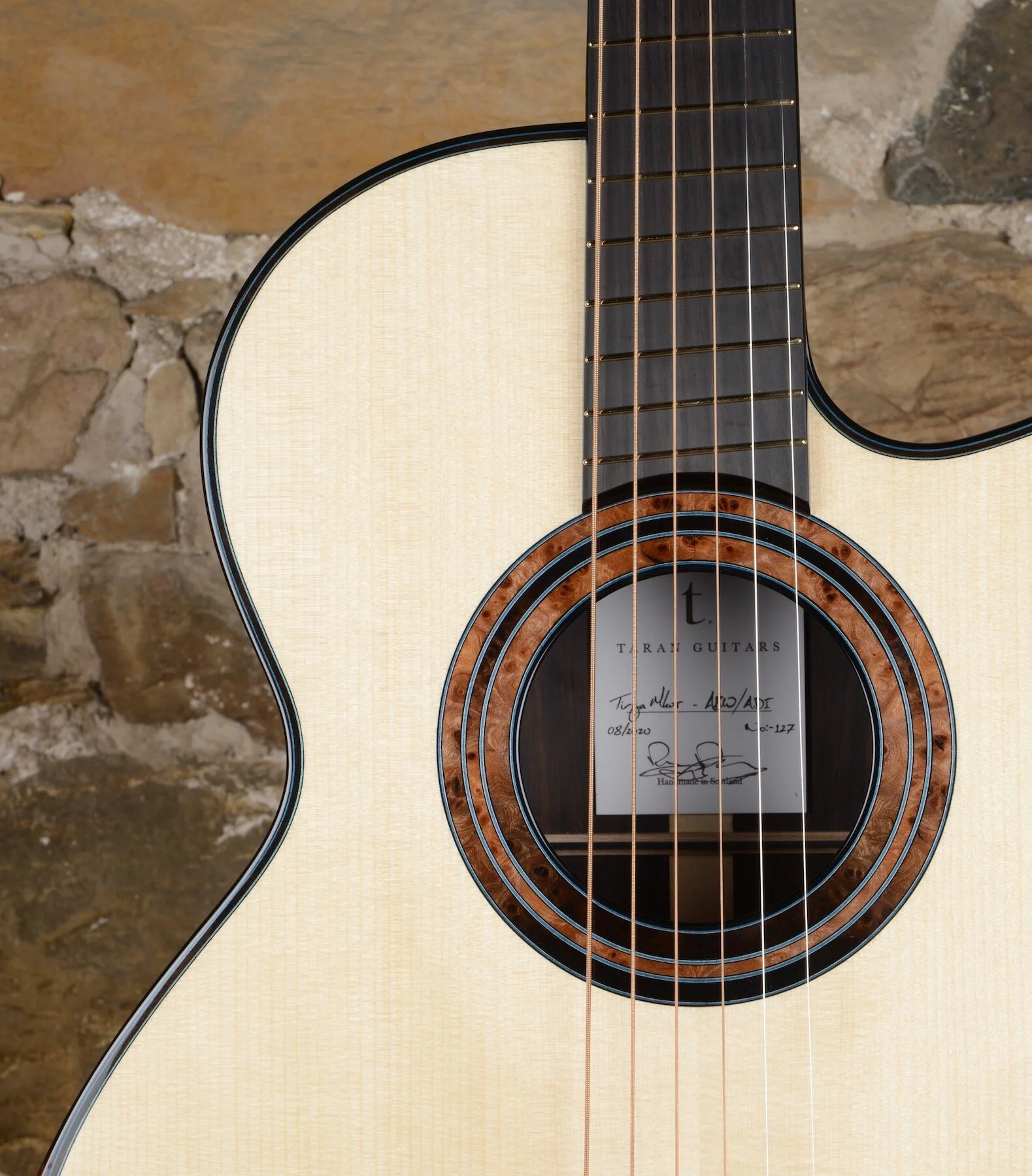 Tirga Mhor — Taran Guitars
