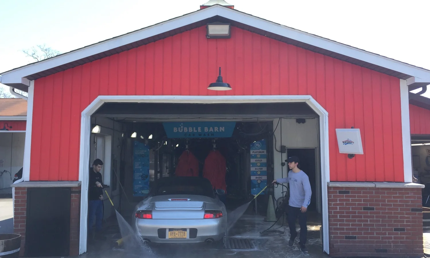 Bubble Barn Car Wash