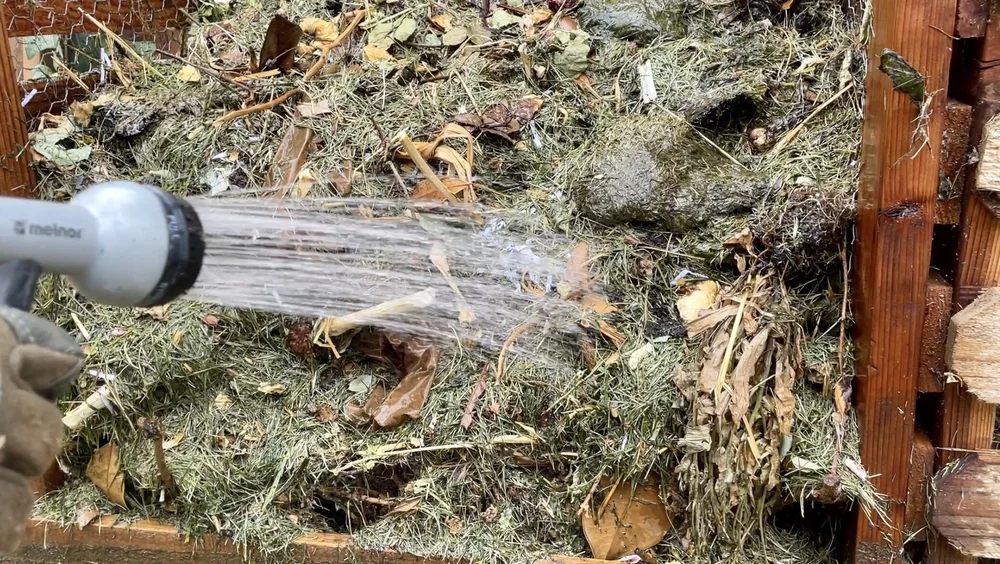 Heat Up Your Backyard Composting // How To Get Finished Compost FASTER ...