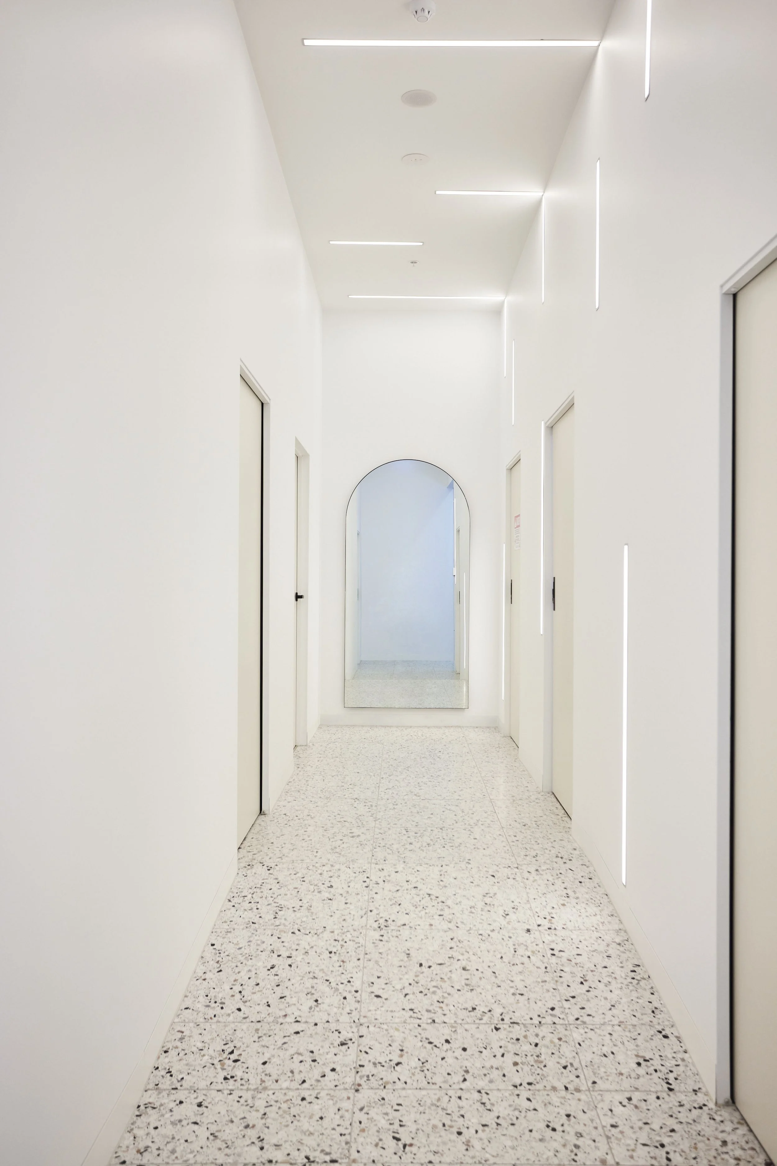 Commercial Design | Melbourne Clinic Laser, Boxhill VIC | Studio Grayscale