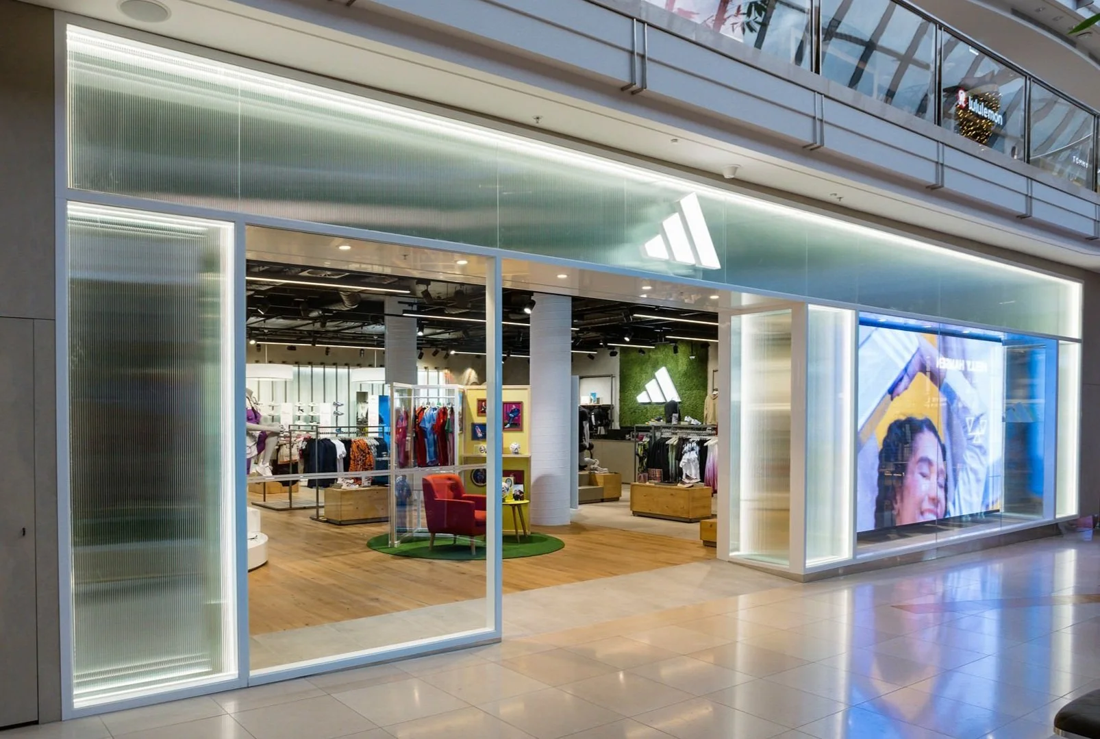 Adidas, Chadstone | Studio Grayscale