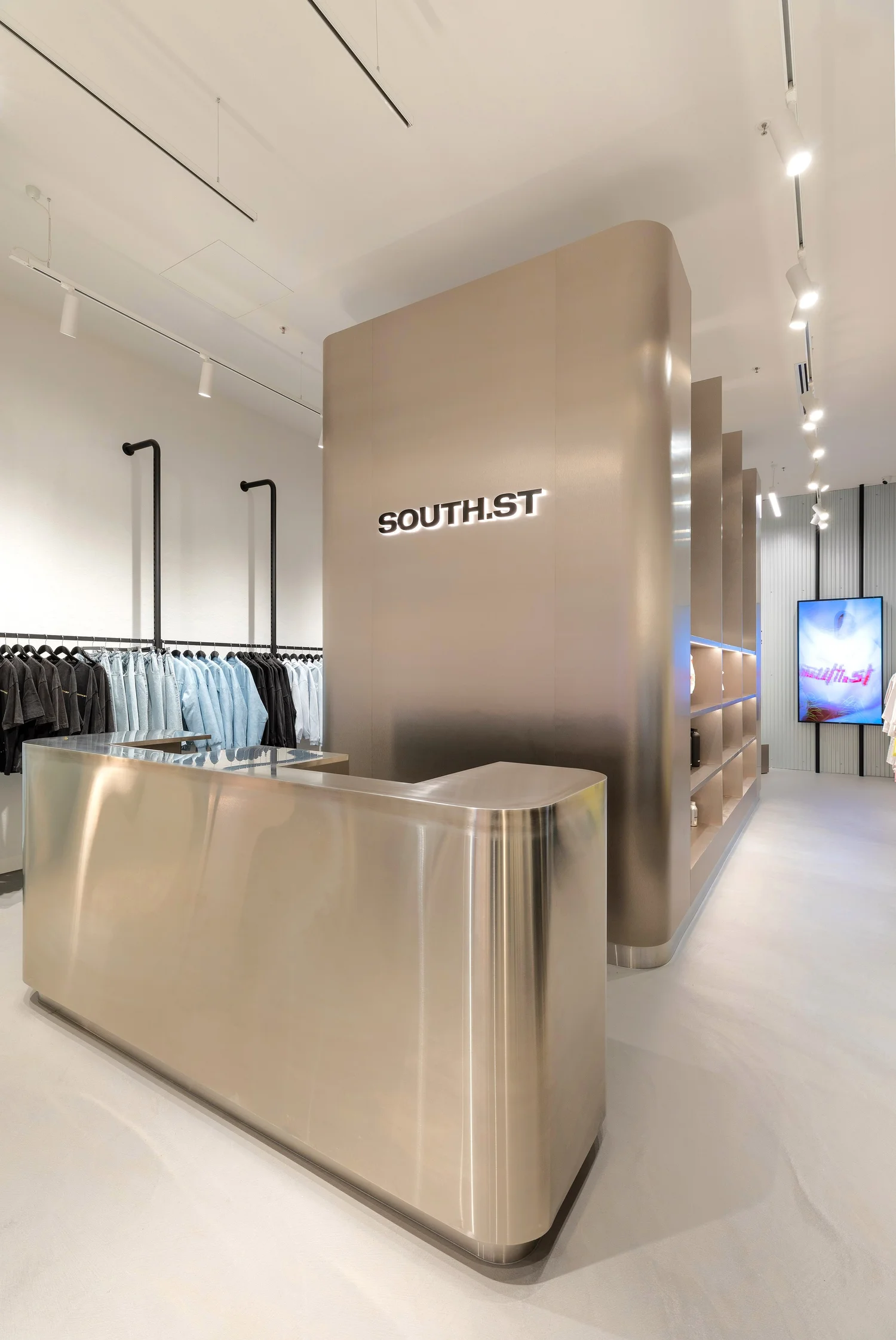 Fashion Retail Design | South.St, Chadstone VIC | Studio Grayscale