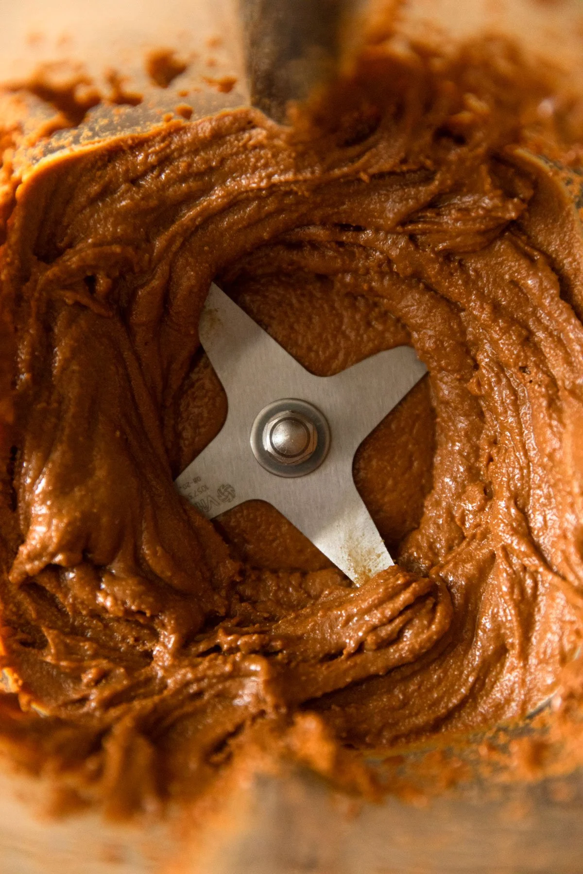 3 Ingredient Vegan Biscoff Chocolates - Madeleine Olivia