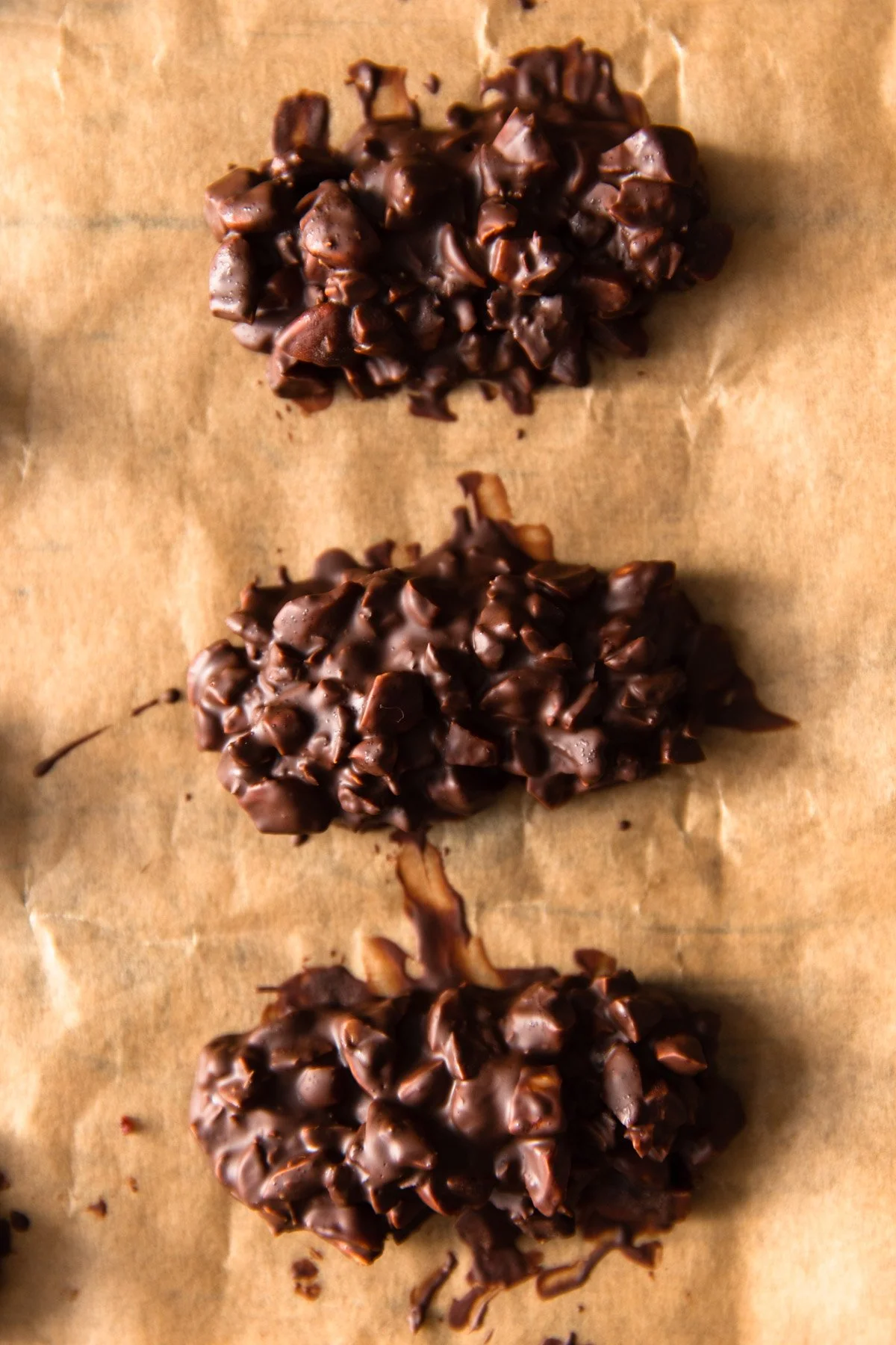 Almond Chocolate Crunch - Madeleine Olivia