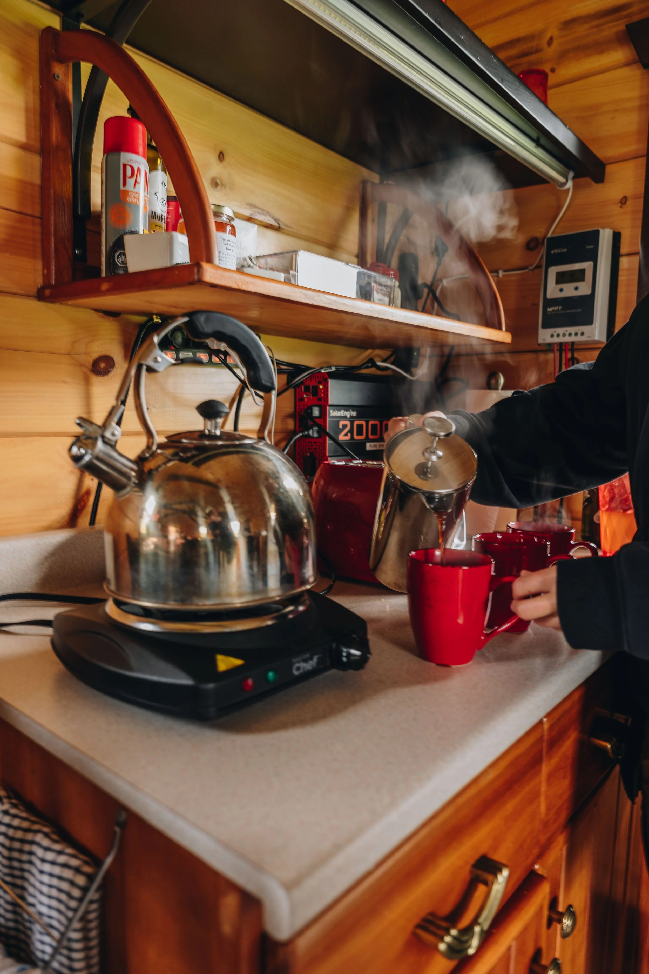 [N-É, Moose Brook] Ravens Rest Retreat — On va se promener