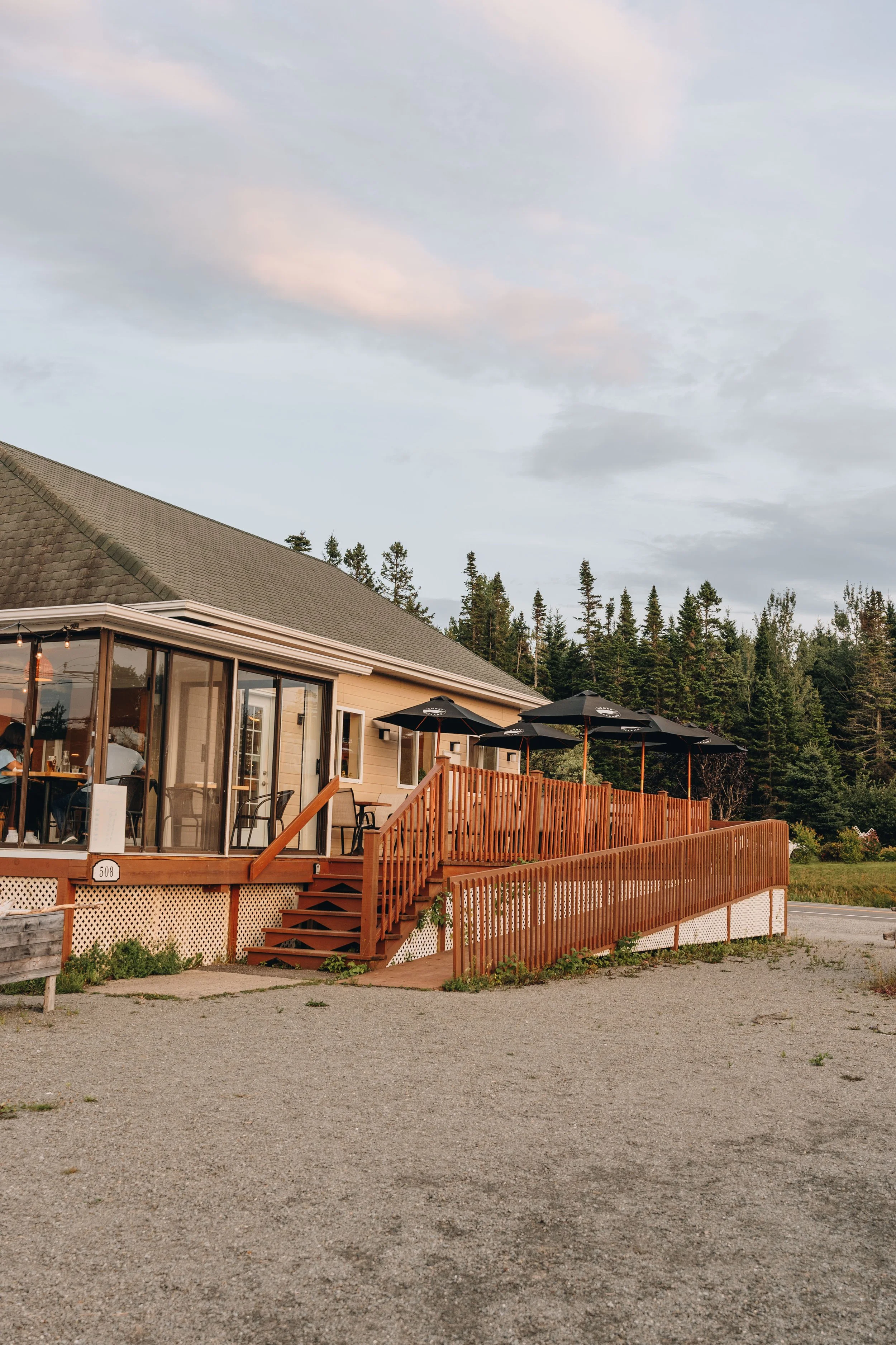 [BSL, Métis-sur-Mer] Petit Métis - Café, Buvette et Chalets — On va se ...