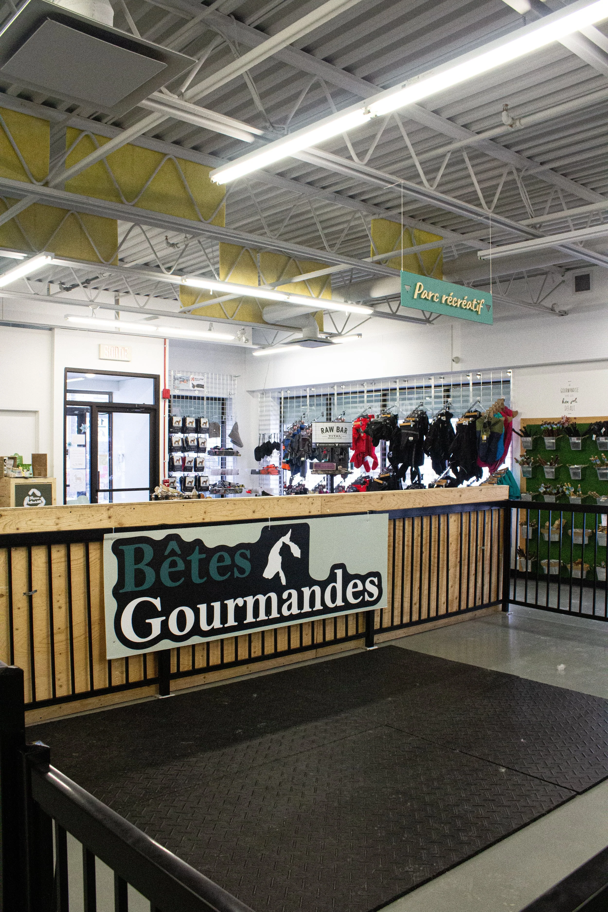 [Qc, Québec] Bêtes gourmandes — On va se promener?