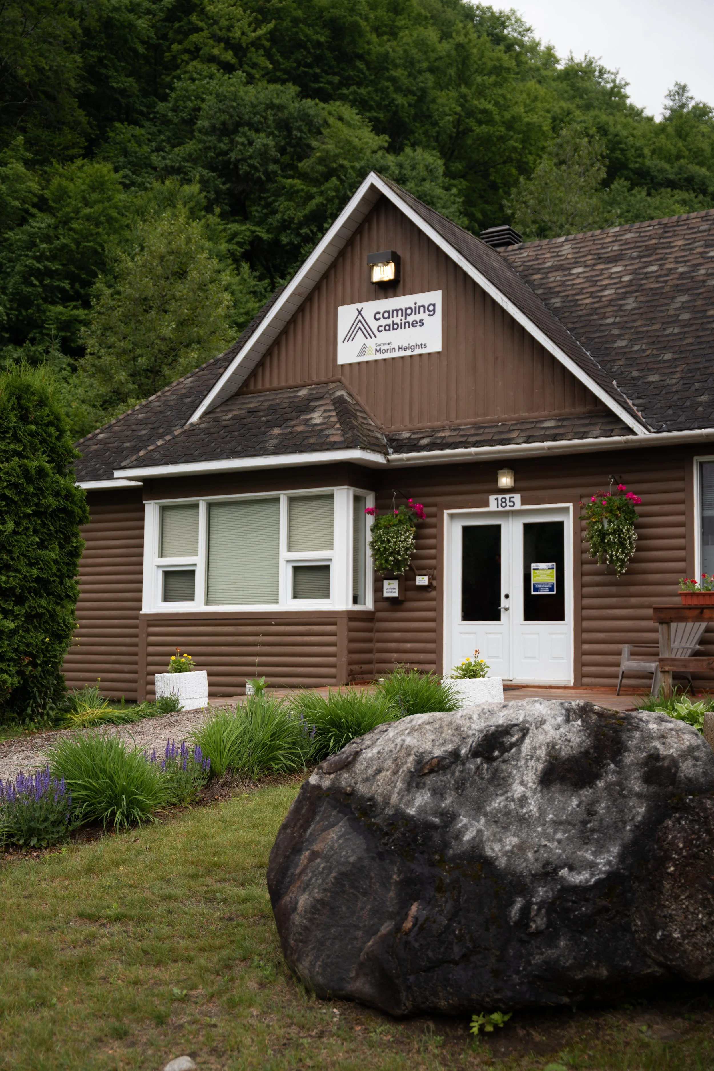 [Laurentides, Morin-Heights] Camping et cabines du Sommet Morin Heights ...