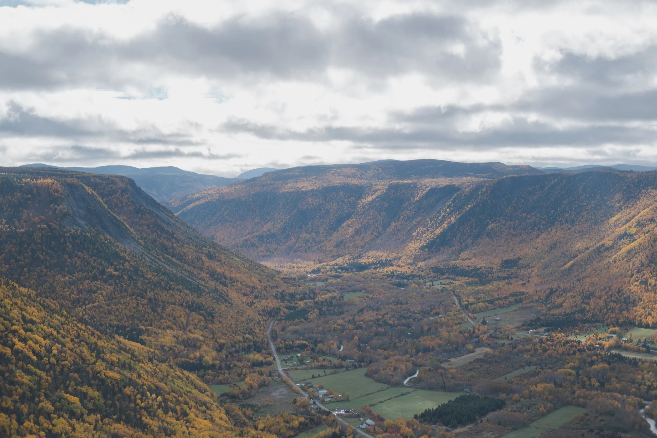 [Gaspésie, Mont Saint-Pierre] Sentier du Delta - Sommet du mont Saint ...