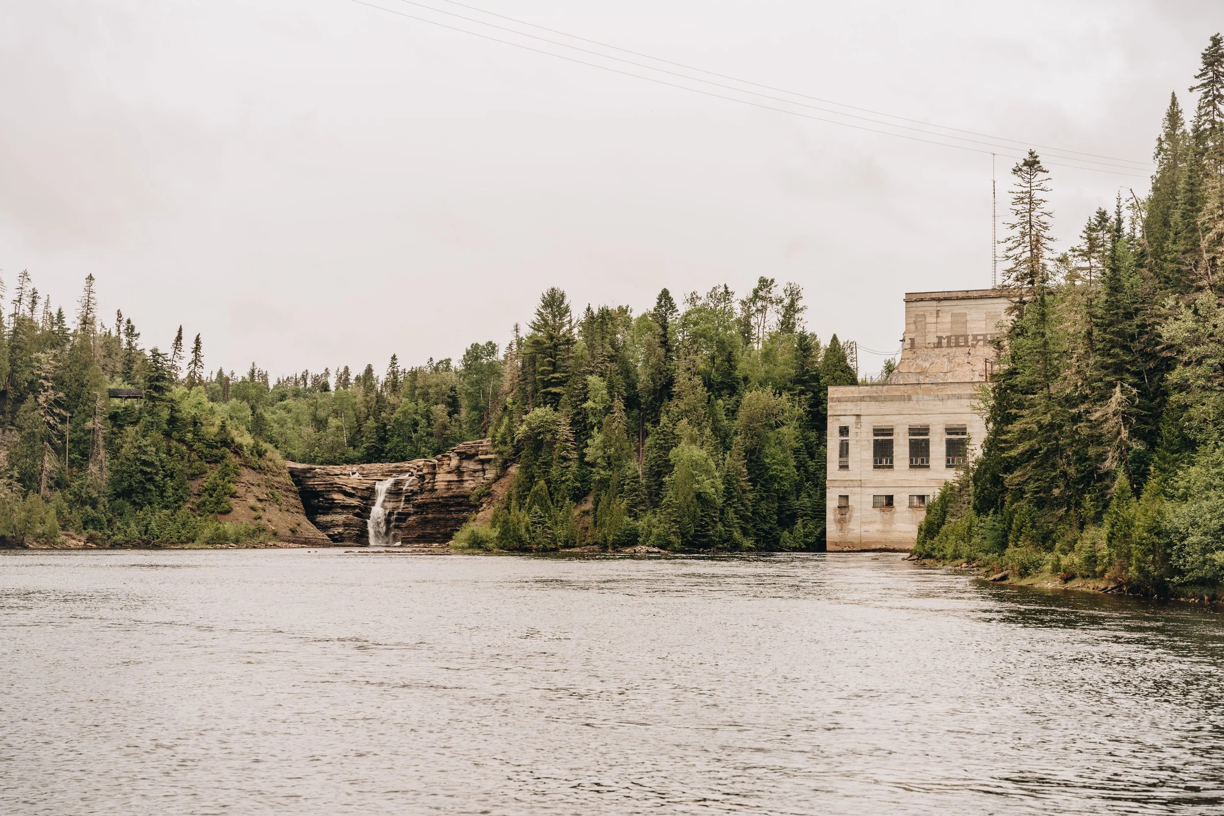 [Saguenay-Lac-Saint-Jean, Saint-David-de-Falardeau] Rivière Shipshaw et ...