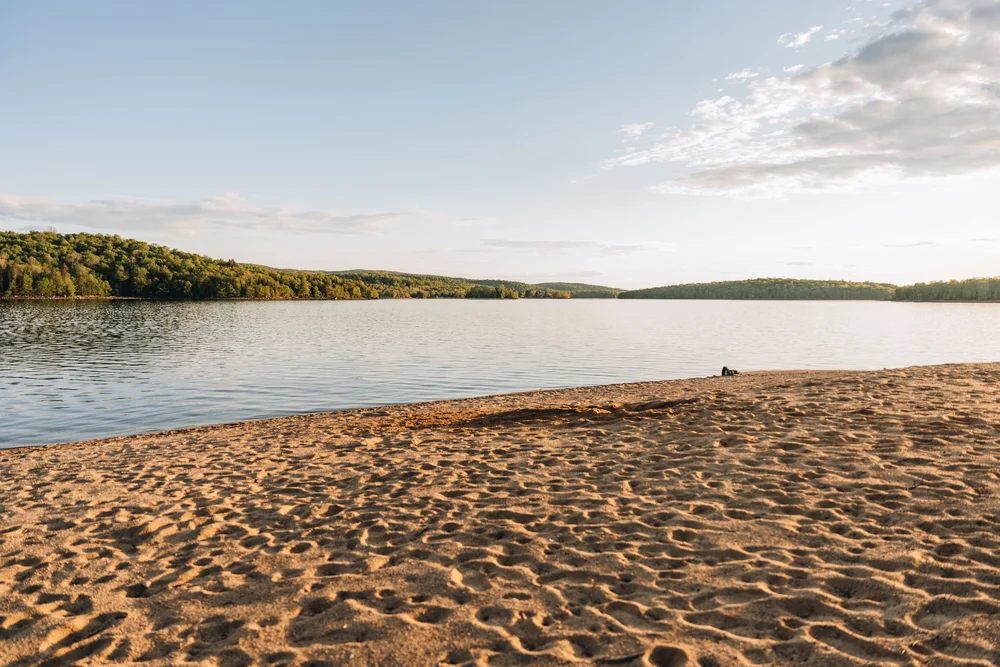 [Laurentides, Rivière-Rouge] Parc Régional de Kiamika — On va se promener