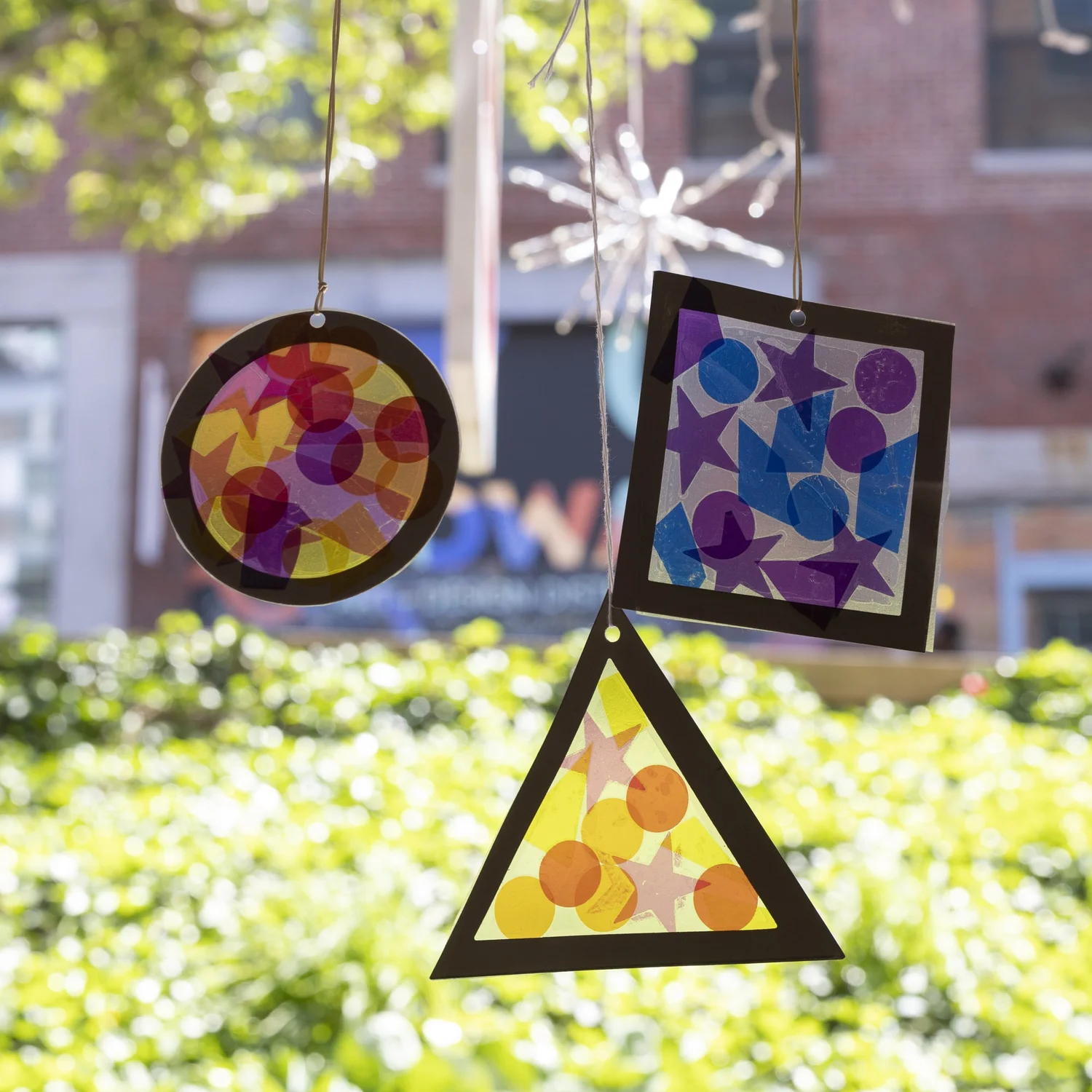 DIY Suncatcher — Minni