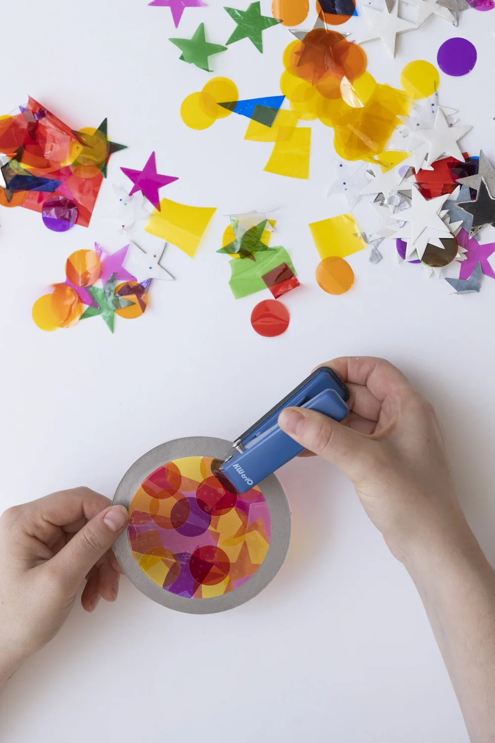 DIY Suncatcher — Minni