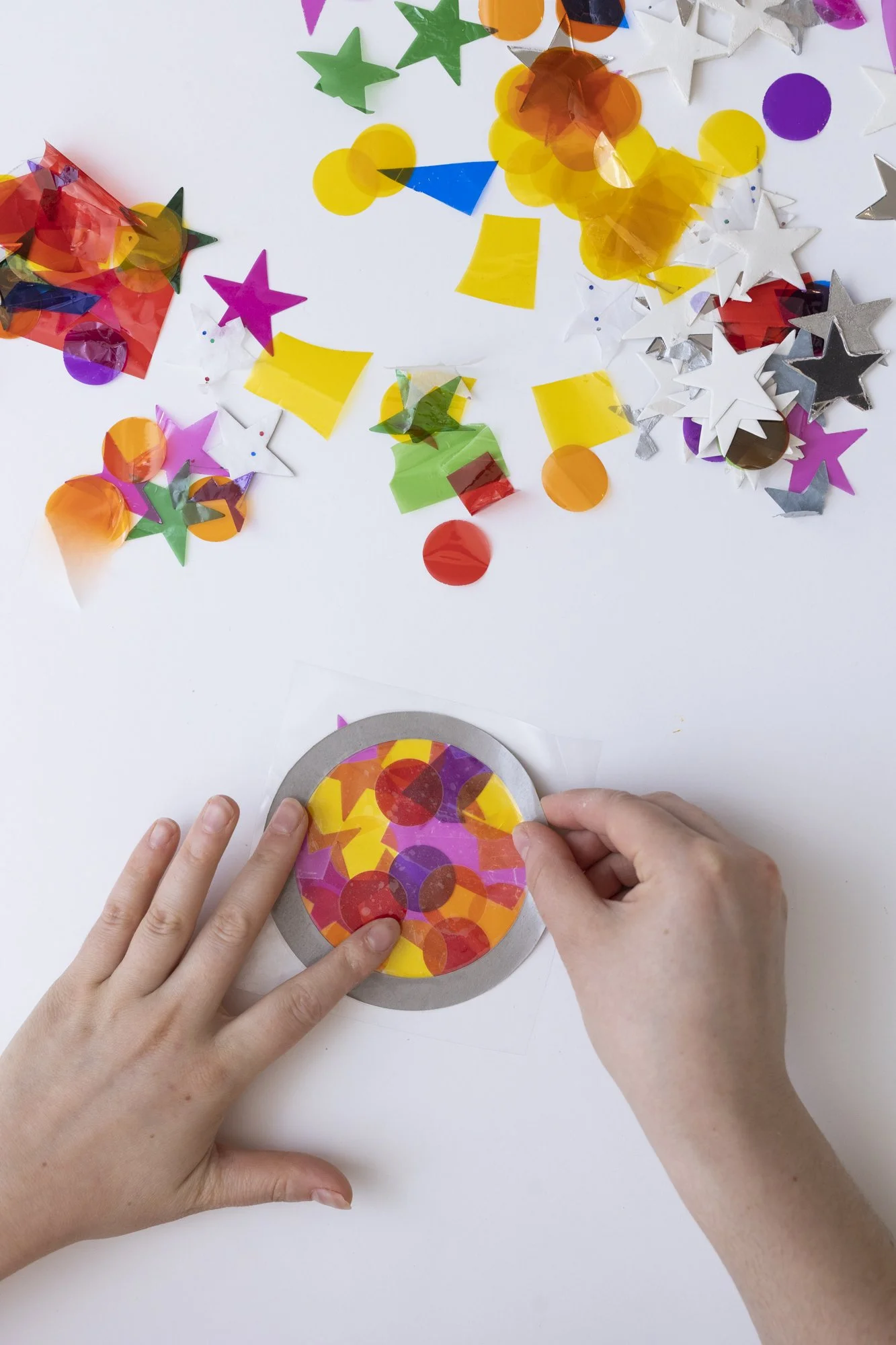 DIY Suncatcher — Minni