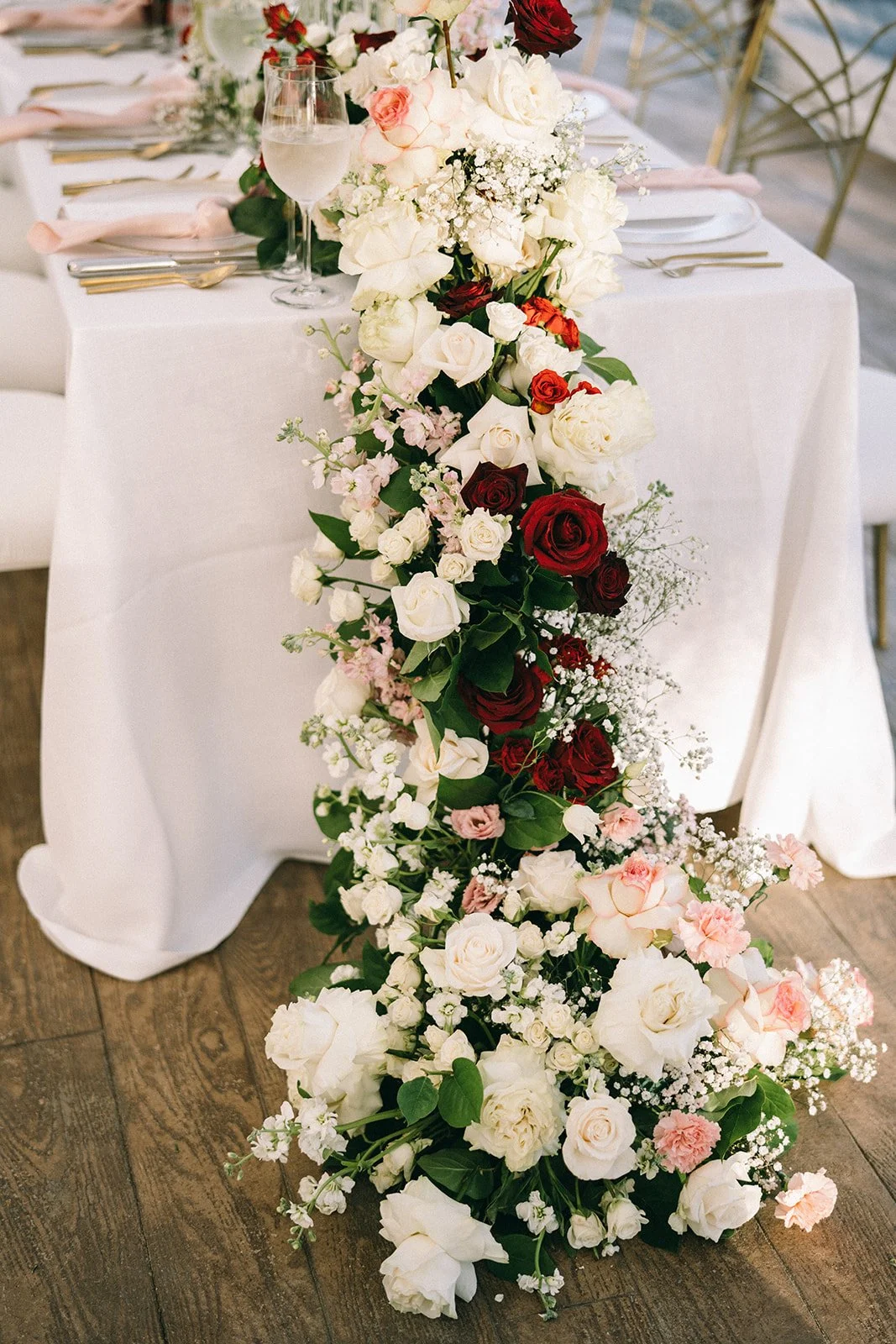 Supes Glam, Late Fall Wedding at French's Point — FIELD