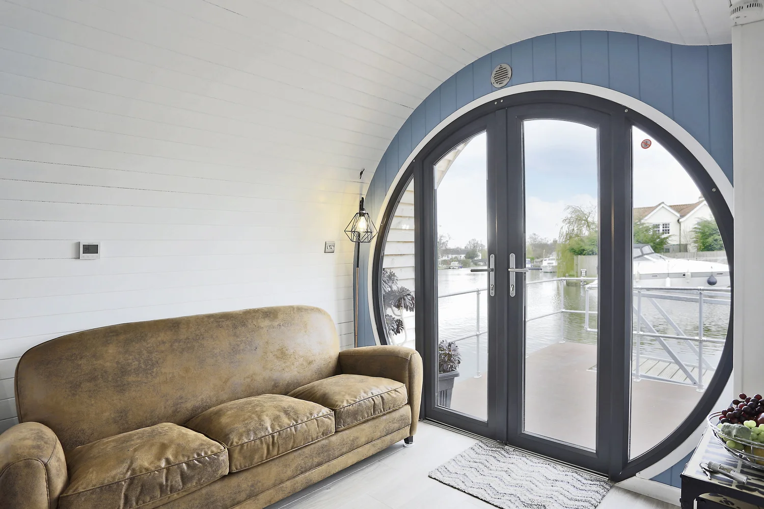 Unique floating glamping pod in Beccles