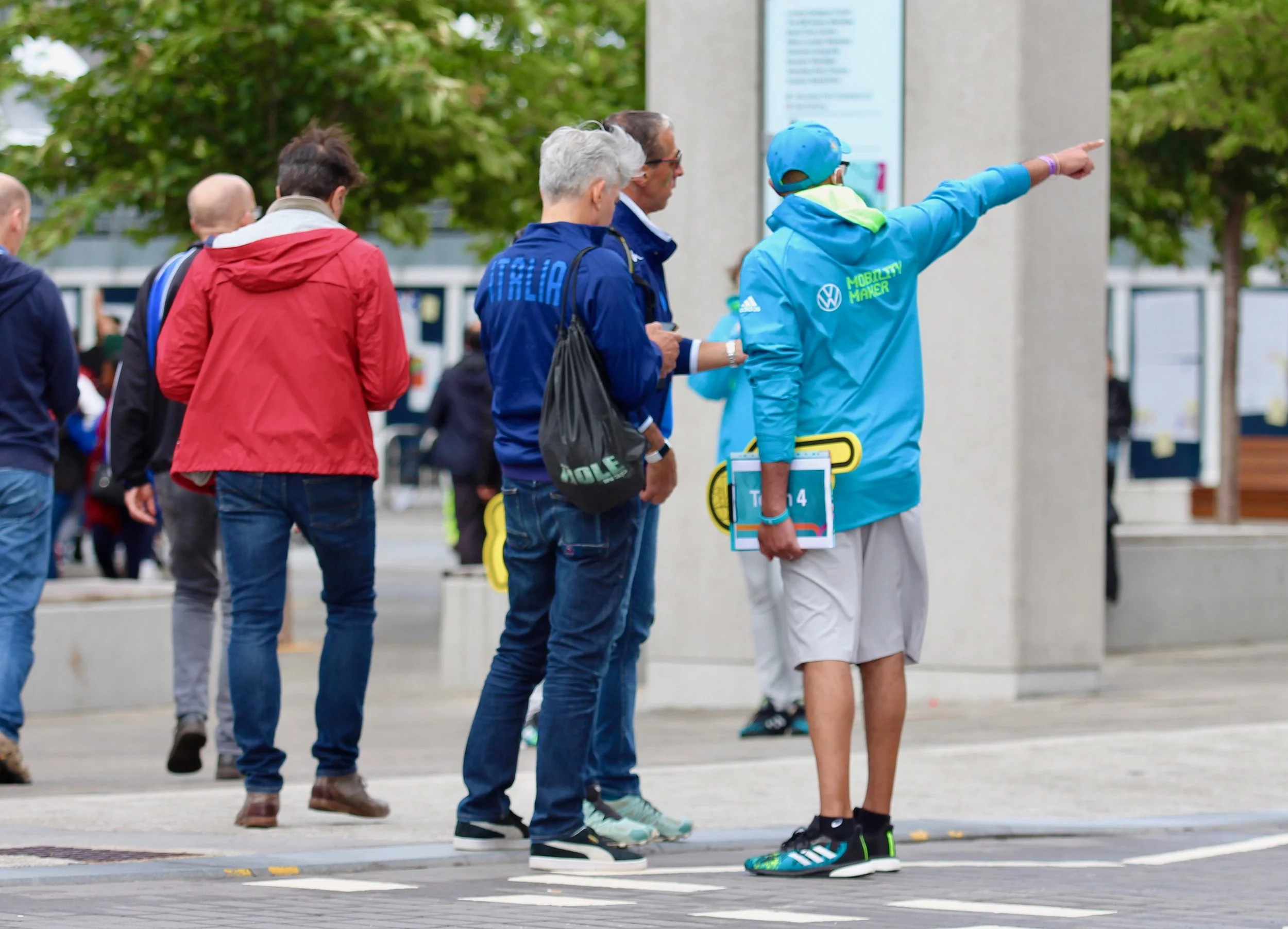 Creating a Culture of Guest Service - Key Insight #2 — MoonShot