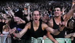 Screaming Fans