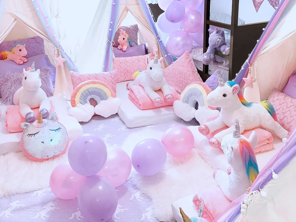 Unicorn Themed Parties - Picnics & Slumber Parties - Unicorn Party ...