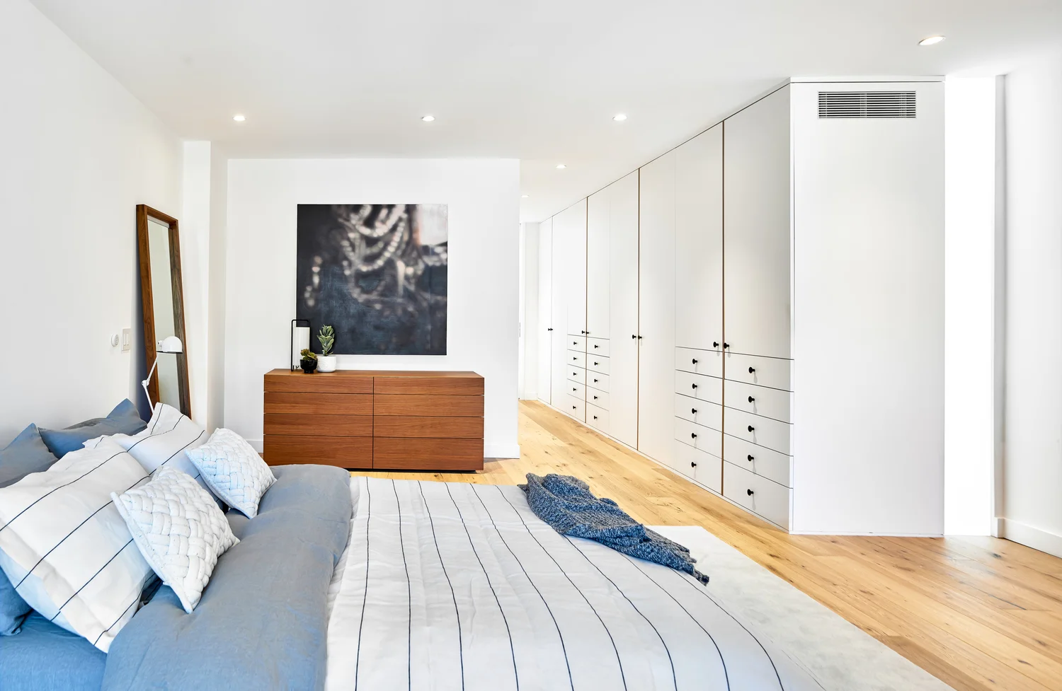 House on Walker — Derek Nicholson