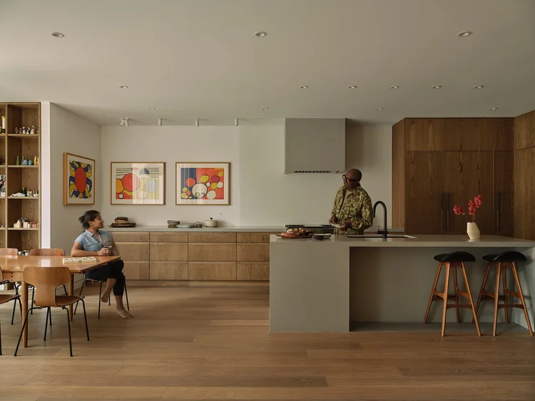 Montague House (featured) — Derek Nicholson