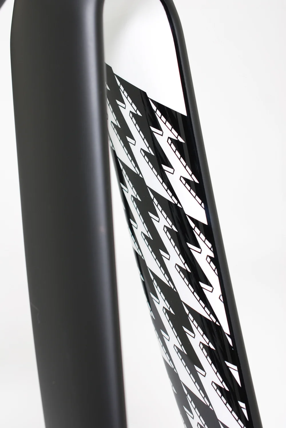 Bike Serotta Lighting Bolt — VéloColour Custom Paint and Cycling Bags