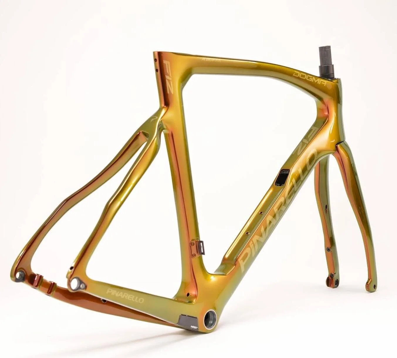 Bishop Bikes For Maglia Rosa NYC — VéloColour Custom Paint and Cycling Bags