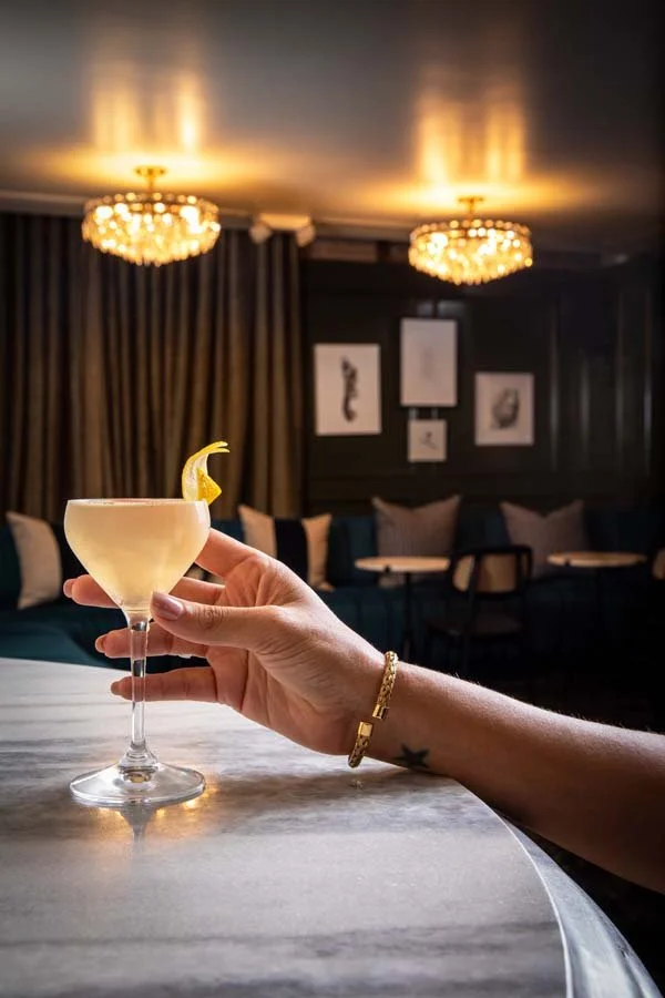 12 Cocktail Bar