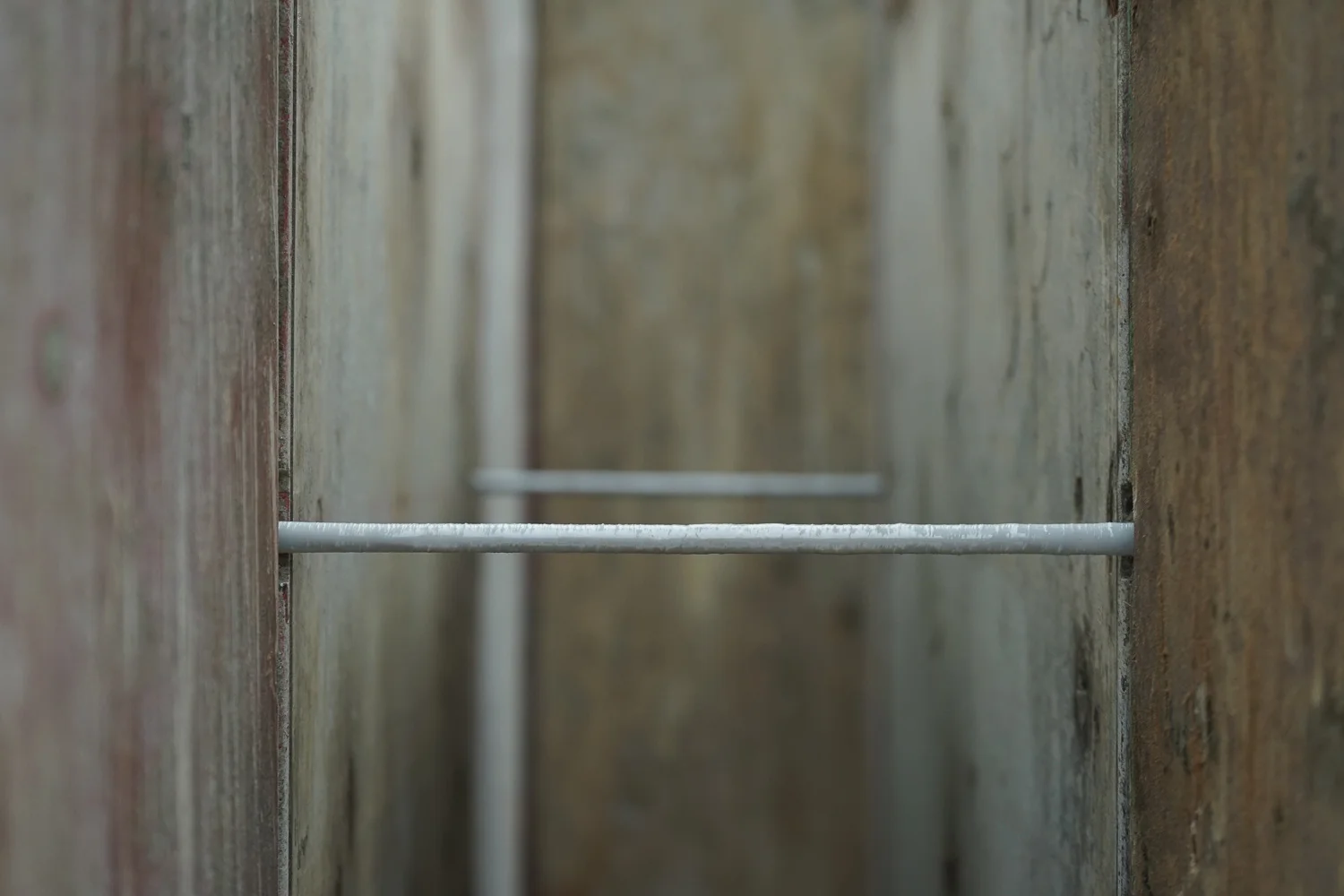 Fiberglass Ties — Steel Dog