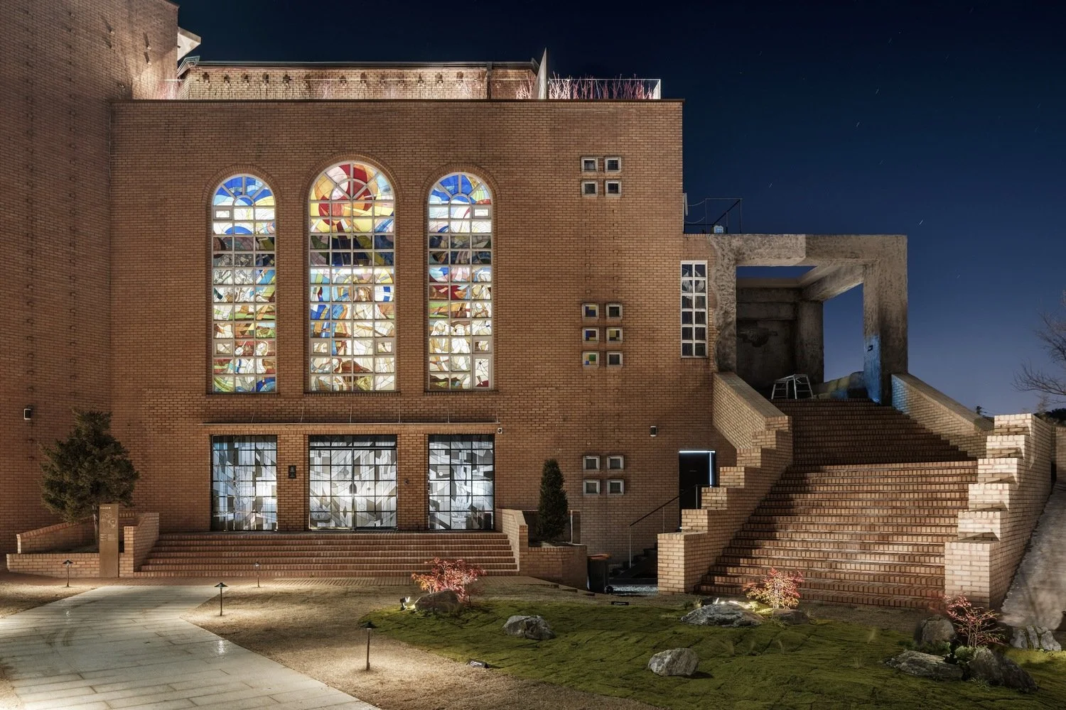 None space Made Lim cafe — blends_