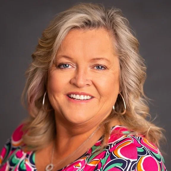 Angela Collier's Instagram, Twitter & Facebook on IDCrawl