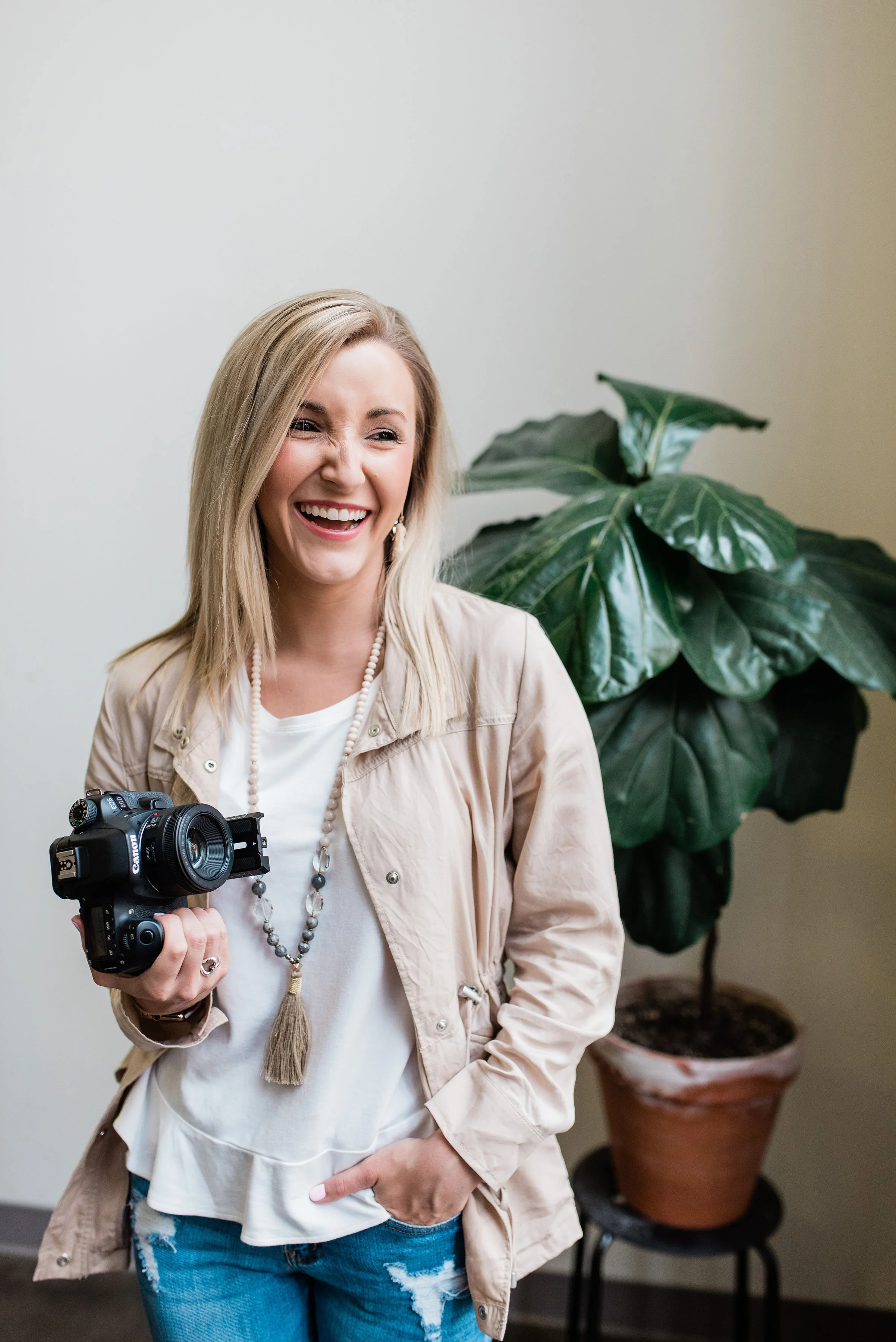 About — BRIGHT CREATIVE