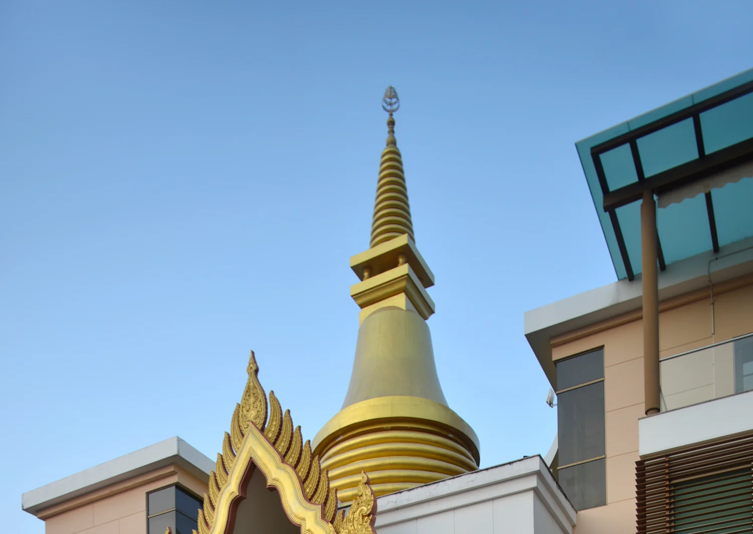 Chedi Stupa — Palelai Buddhist Temple