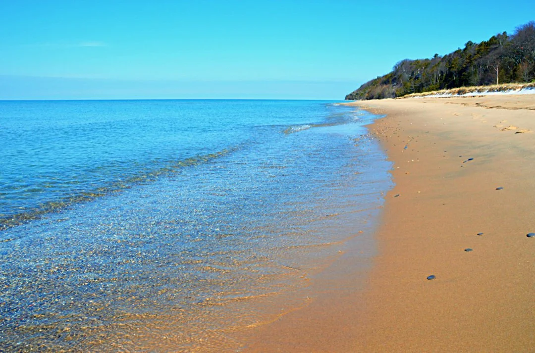 Leland Blue Stones: Unearthing Michigan's Unique Slag Glass Treasures ...