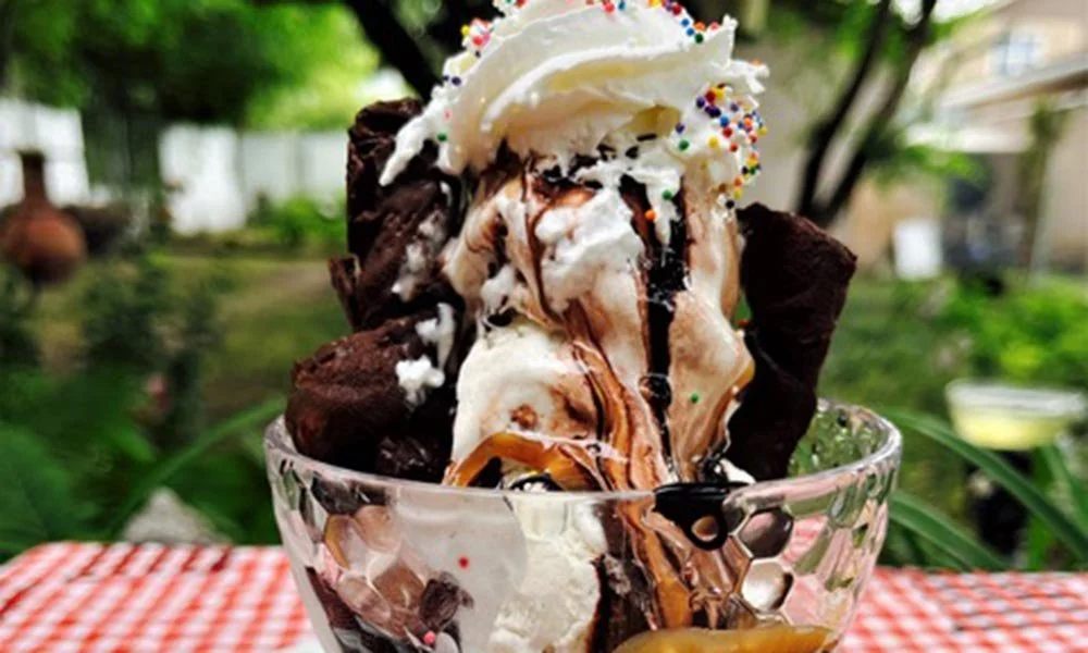 Maple Bacon Swizzle Stick Sundae — Sask Pork