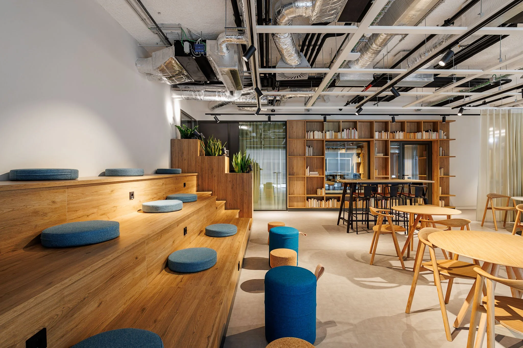 Agoras: spaces that strengthen culture and collaboration in the ...
