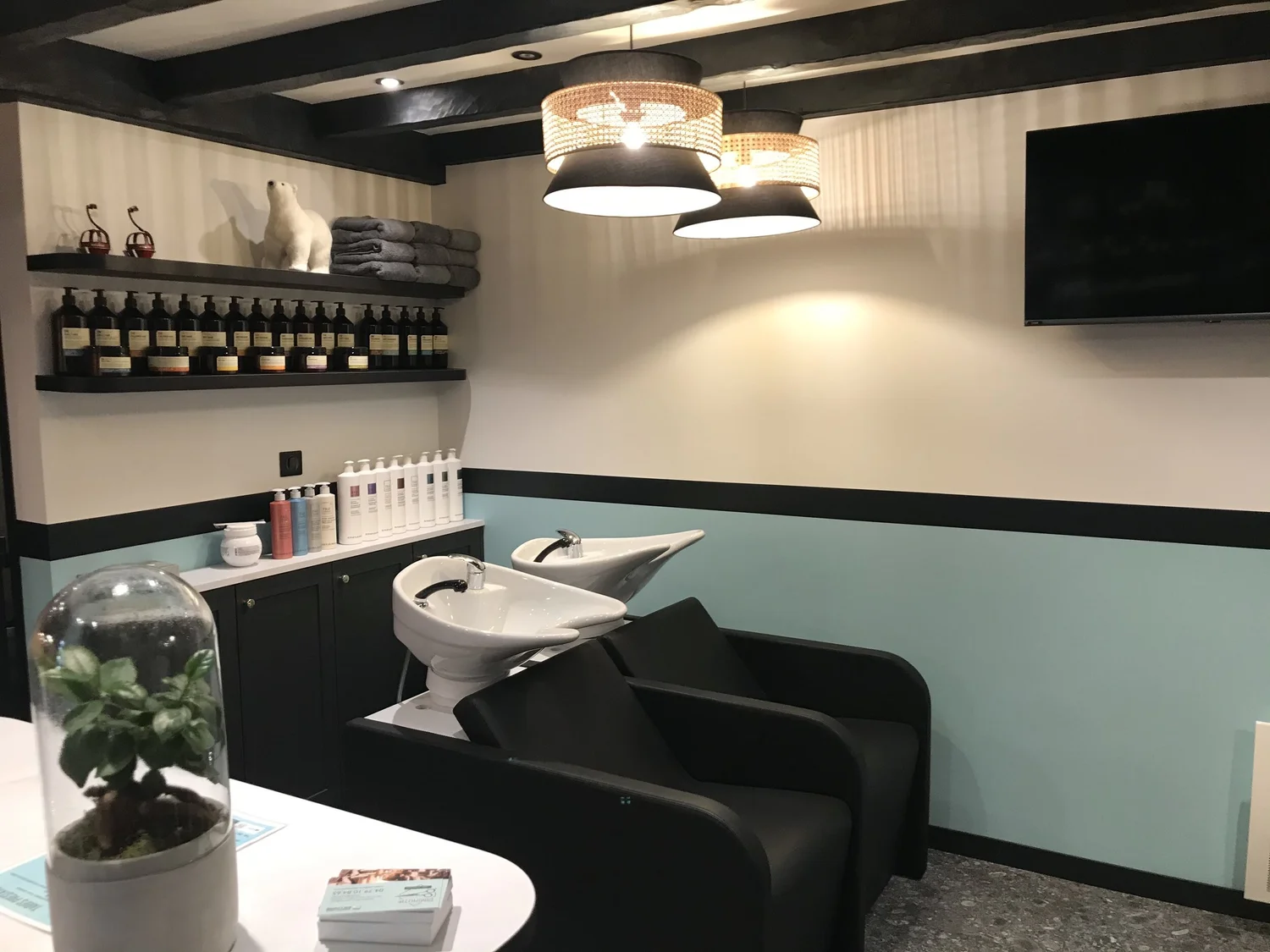 Salon de coiffure mixte - DiminuTif — Hôtel*** Les Ancolies ...