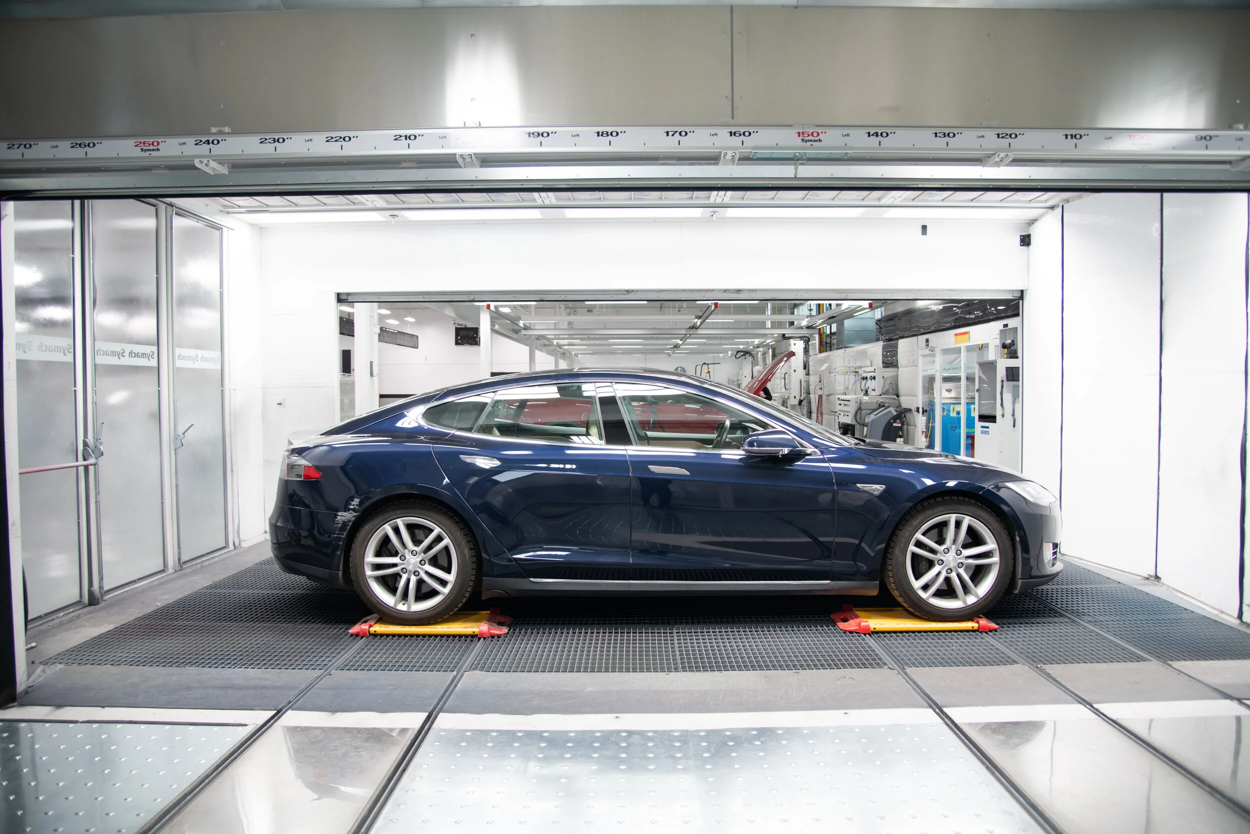 Tesla — CSN AVENUE COLLISION