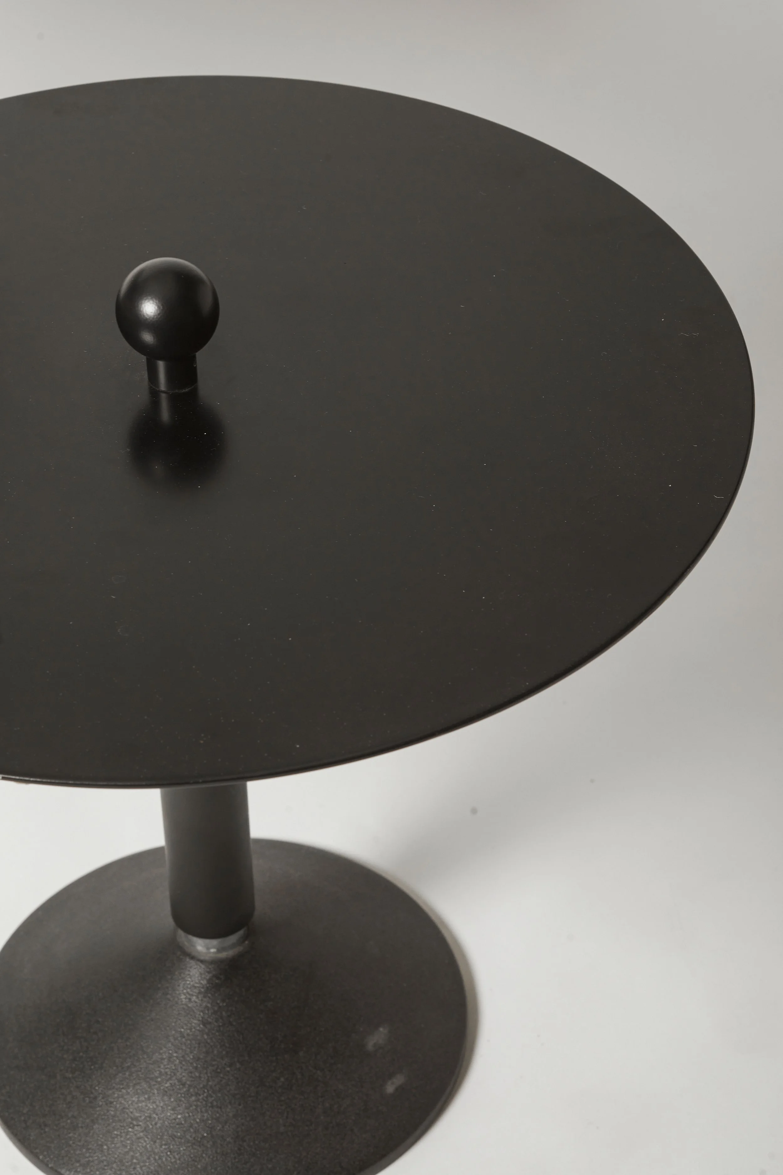 Tables — Paris Underground