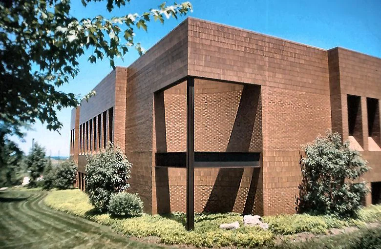 Greenfield Corporate Center — Eldon R. Stoltzfus Architect