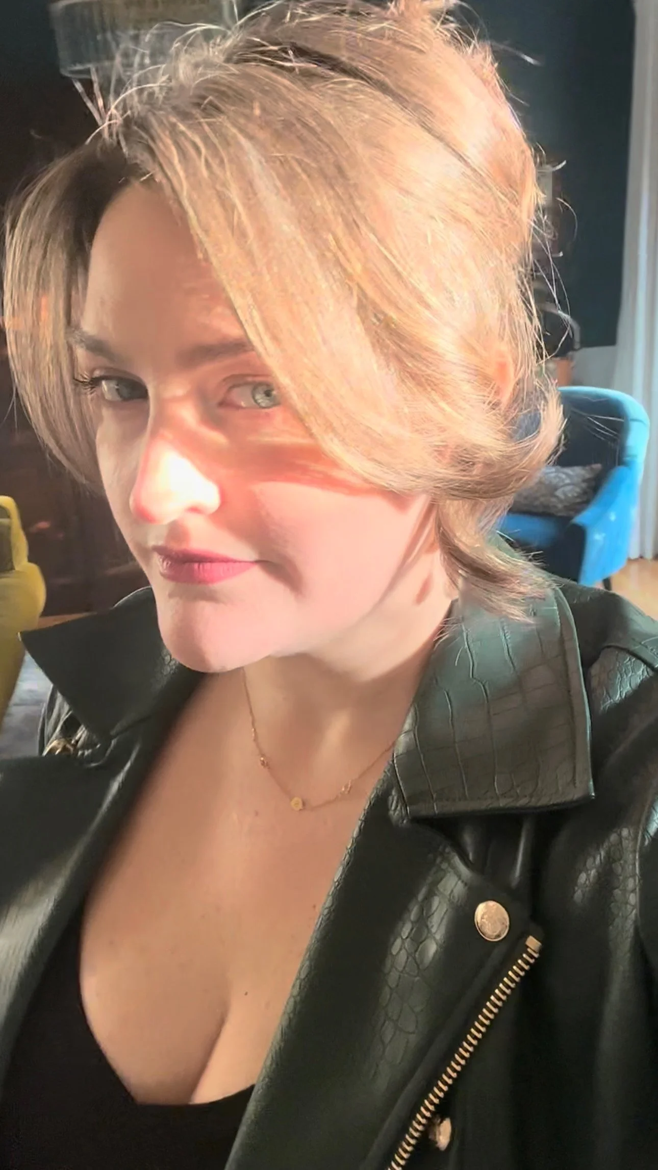 about — Sarah Hendricks