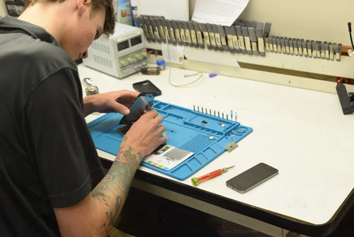 Cell Phone 911 | Cell Phone Repair | iPhone, Samsung and iPad Repairs ...