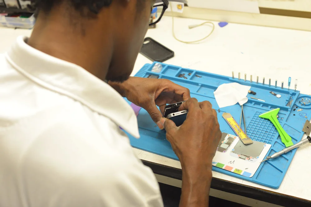 Cell Phone 911 | Cell Phone Repair | iPhone, Samsung and iPad Repairs ...