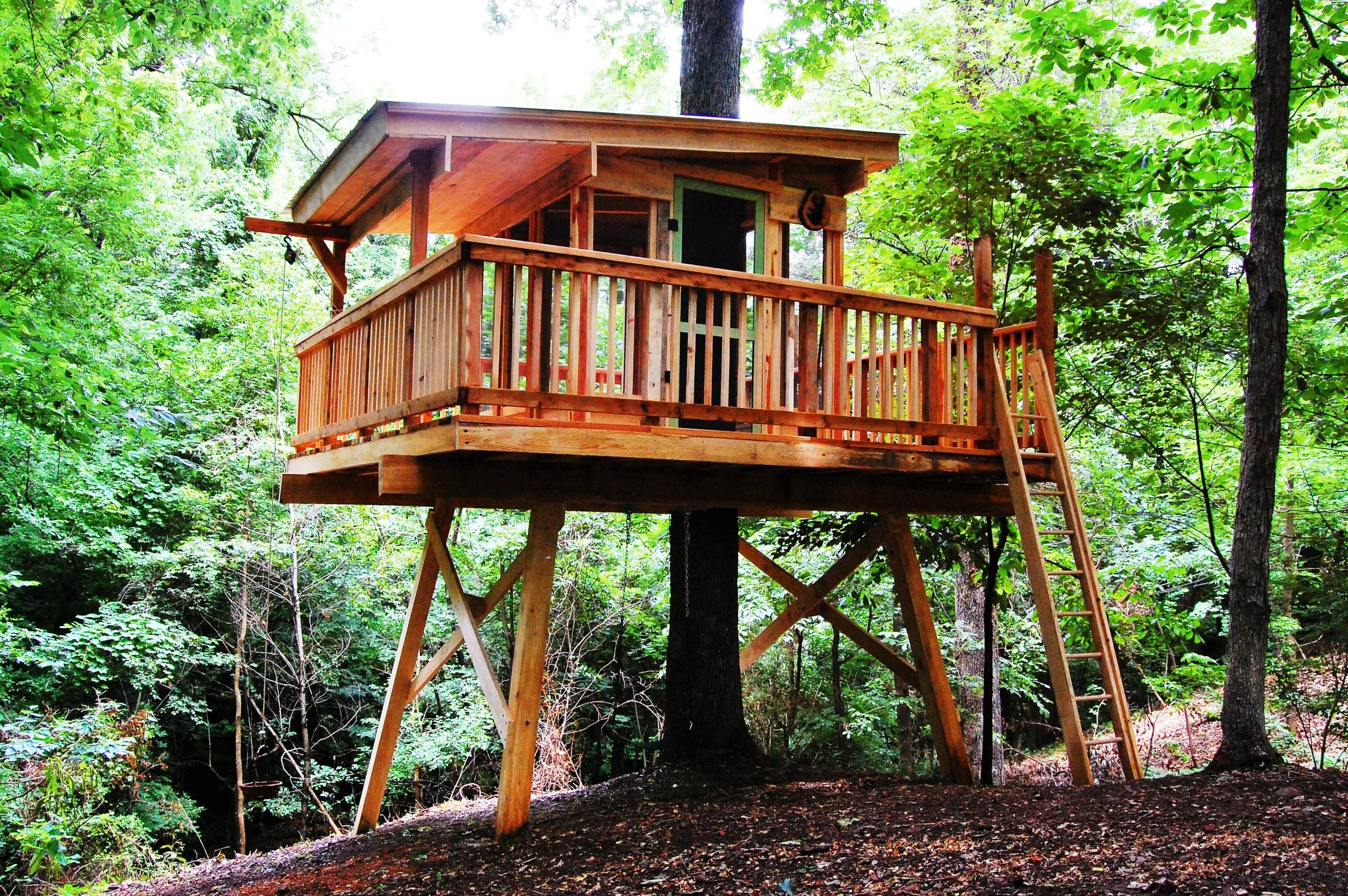 Fort Whitetail on Squirrel Ridge Treehouse — Natural State Treehouses