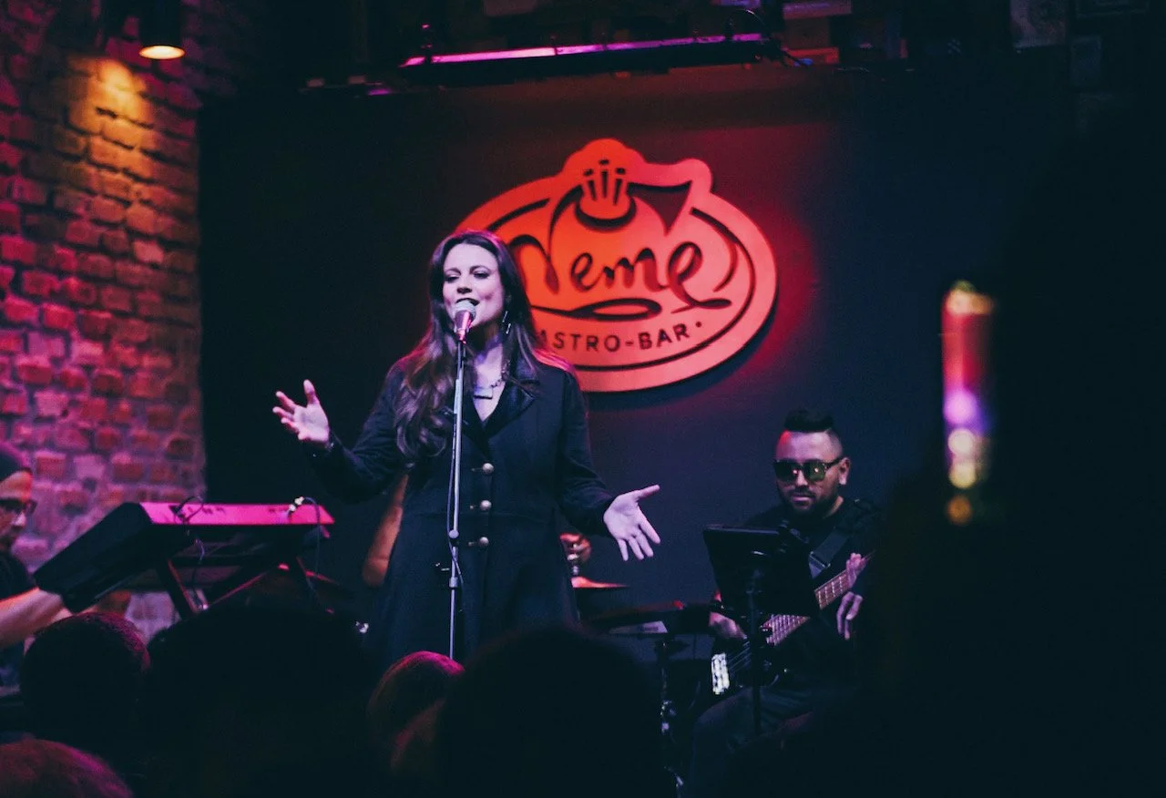 LA CANTAUTORA ANGIE BEINER LANZA ÁLBUM “QUIERO HACERLO BIEN” CON MASIVA ...