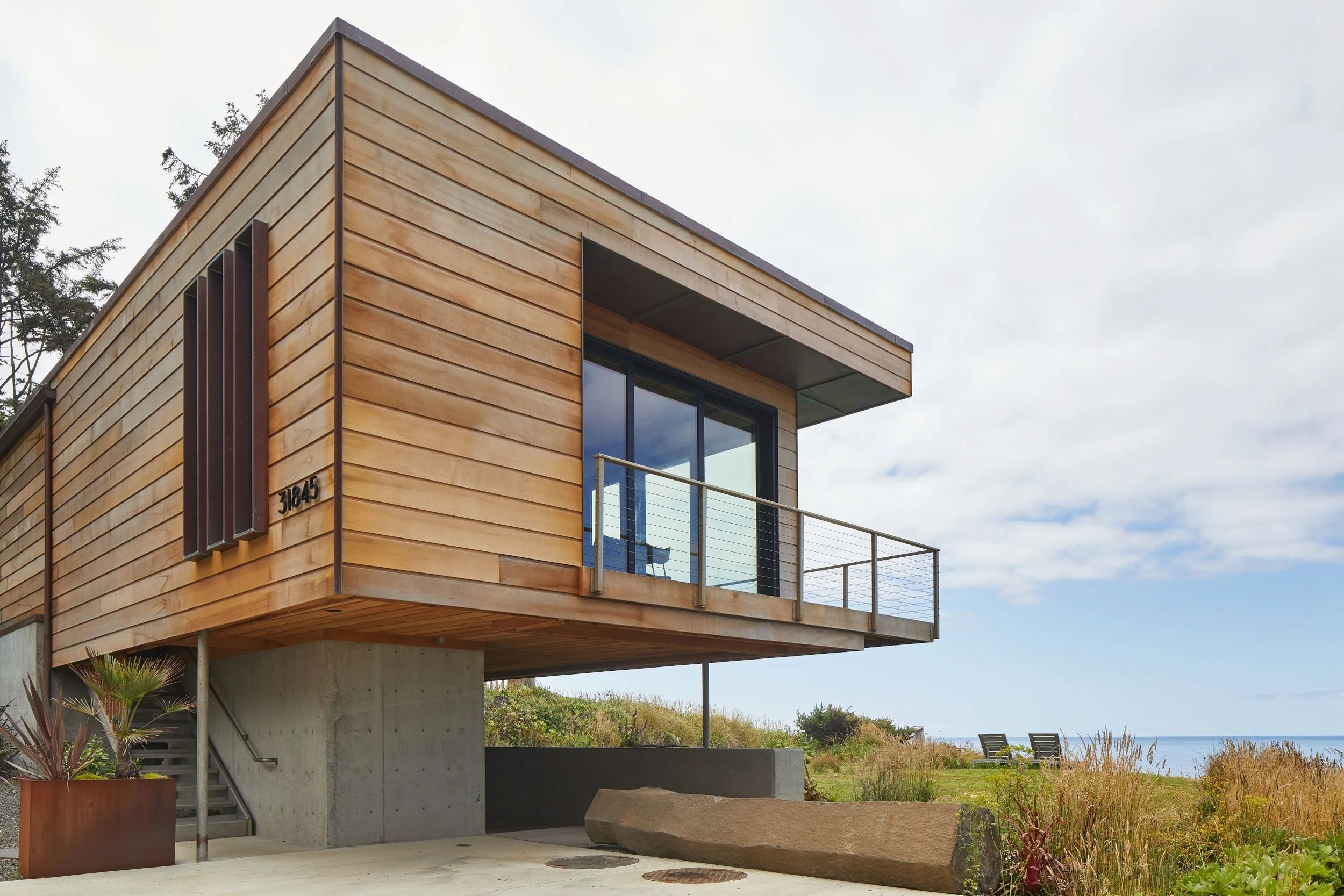 Falcon Cove Residence — Open Concept Architecture