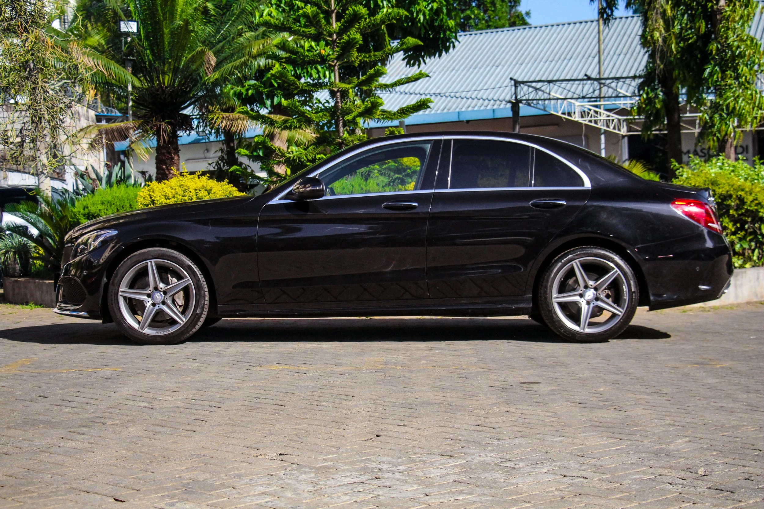 Mercedes Benz C200 AMG — MASCARDI