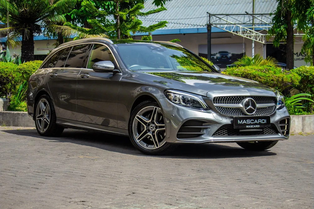 The New Mercedes Benz C Class with EQ-Boost. Fully Loaded New Shape ...