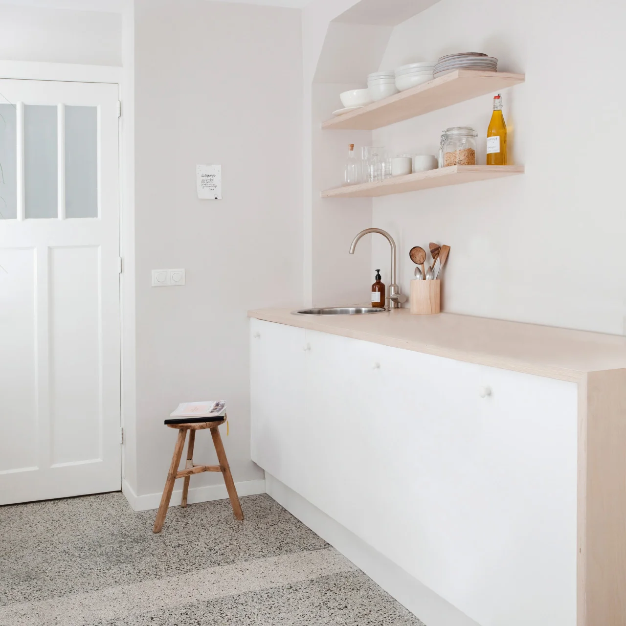 studio — Studio Kool